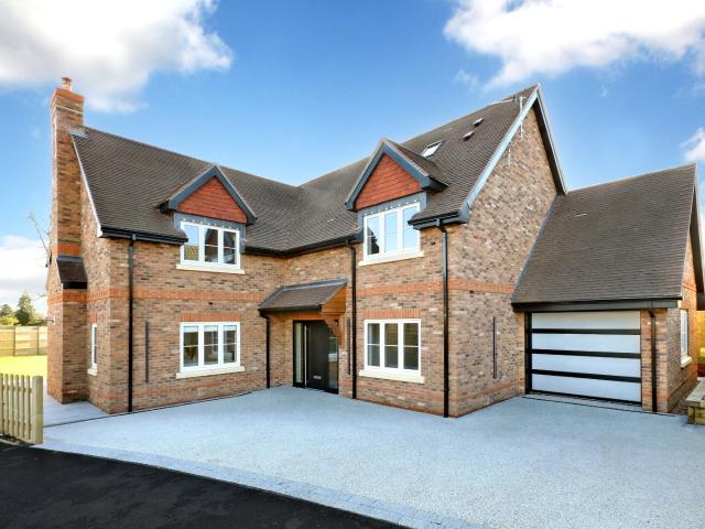 5 bedroom house to rent in knottocks end beaconsfield hp9