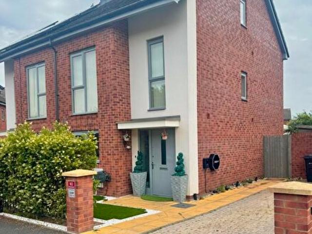5 Bedroom House To Rent In Platt Brook Way, B26