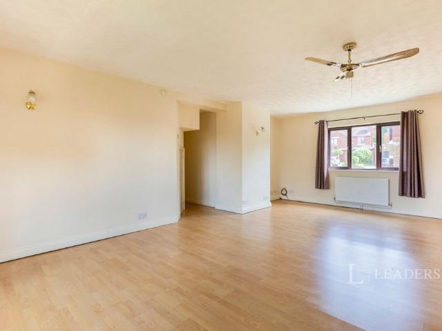 5 bedroom house to rent Lulworth Park, Kenilworth, CV8