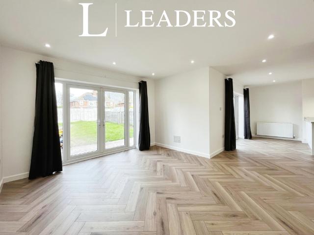 5 bedroom house to rent Melrose Close, Worcester, WR2