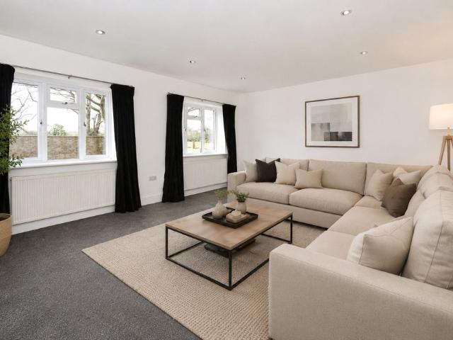 5 bedroom house to rent Oakley Road, Bromley, BR2