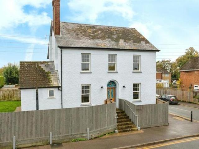5 Bedroom House Tonbridge Kent LS100503398