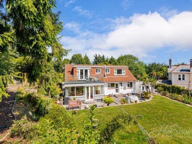 5 Bedroom House Torquay Torbay LS100456689