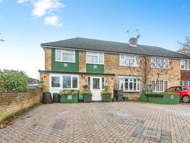 5 Bedroom House Tadley Hampshire 98119101