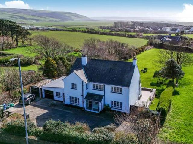 5 Bedroom House Tywyn Gwynedd LS101676496