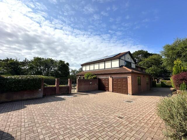 5 Bedroom House Upper Colwyn Bay Upper Colwyn Bay LS98903740