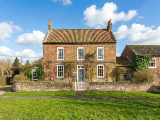 5 Bedroom House York York LS101199706