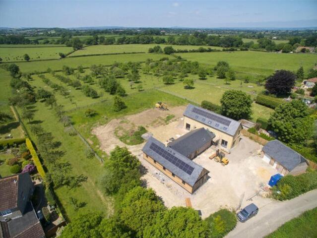 5 Bedroom House Yeovil Somerset 101278297