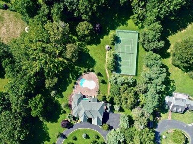 5 bedroom, Holmdel NJ 07733 LS102776555