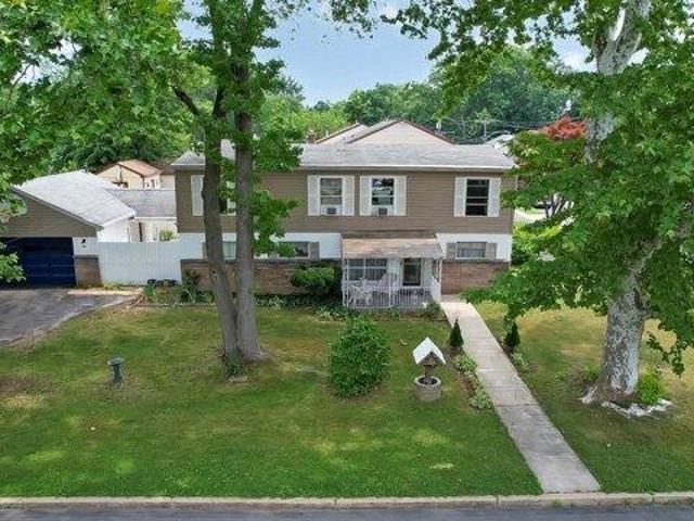 5 bedroom, Holmes PA 19043 104906893