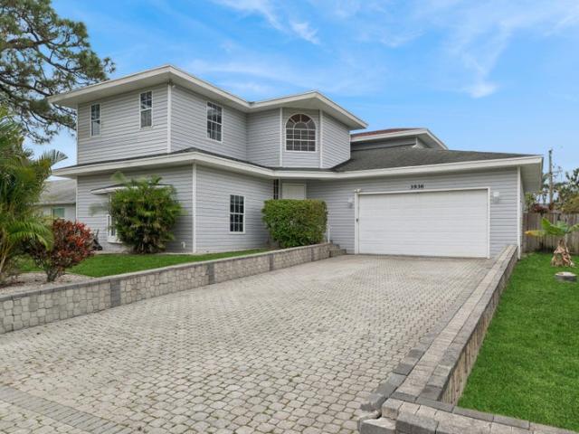 5 Bedroom Home with Pool, Mini Golf,Heated Jacuzzi
