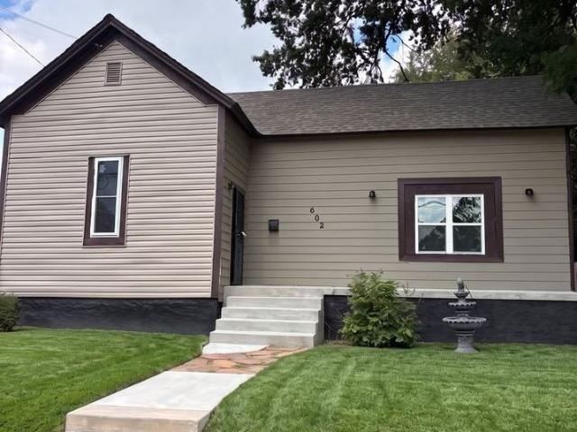 5 Bedroom Home for Rent at 602 E Mclemore Ave, Memphis, TN 38106 Washington Heights