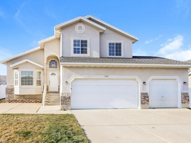 5 Bedroom Home for Rent at 7332 S Jasper Hill Dr, West Jordan, UT 84081 Shadow Mountain