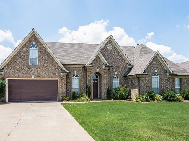 5 Bedroom Home for Rent at 8361 Pinnacle Dr, Southaven, MS 38672