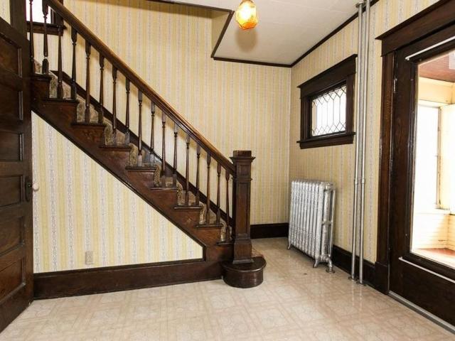5 Bedroom Home for Rent at 1055 17th Ave Se, Minneapolis, MN 55414 Como