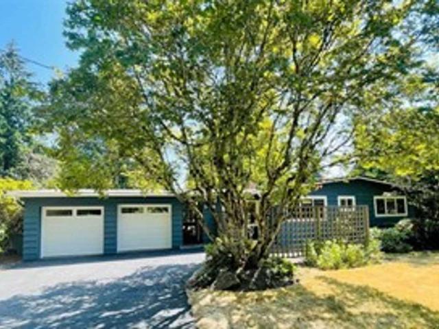 5 Bedroom Home for Rent at 1050 168th Ave Se, Bellevue, WA 98008 Southeast Bellevue