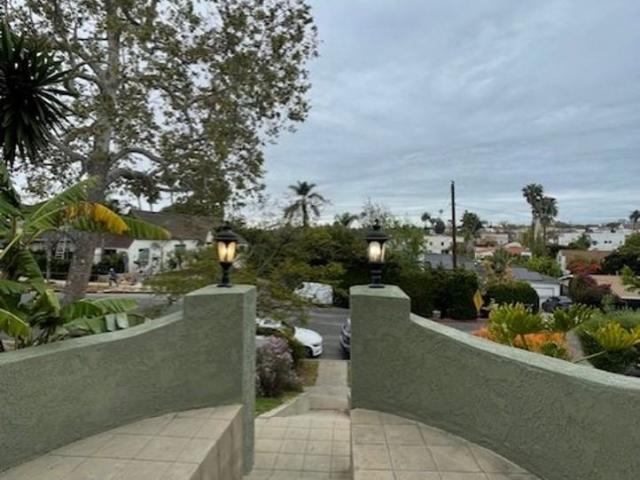 4 Bedroom Home for Rent at 1140 S Longwood Ave, Los Angeles, CA 90019 Olympic Park