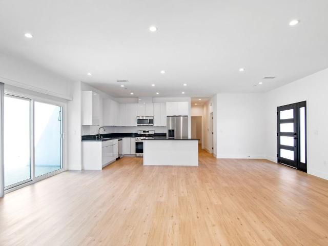 5 Bedroom Home for Rent at 18201 Sunburst St, Los Angeles, CA 91325 Northridge