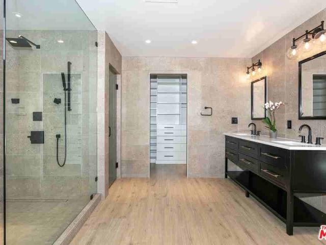5 Bedroom Home for Rent at 2914 Castle Heights Ave, Los Angeles, CA 90034 South Robertson