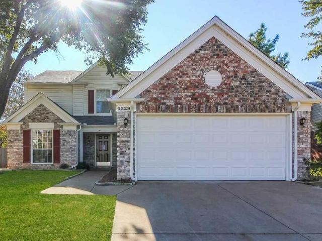 5 Bedroom Home for Rent at 3229 Kathy Ln, Fort Worth, TX 76123