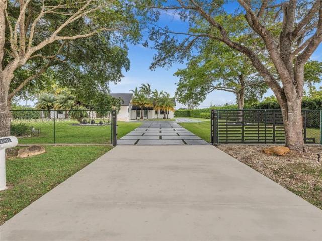 5 bedroom, Homestead FL FL 33031 102396464