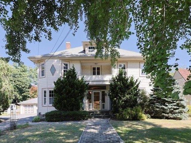 5 bedroom, Hopedale MA 01747 LS101573681