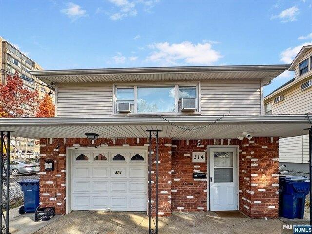 5 bedroom, Hackensack NJ 07601 102530092