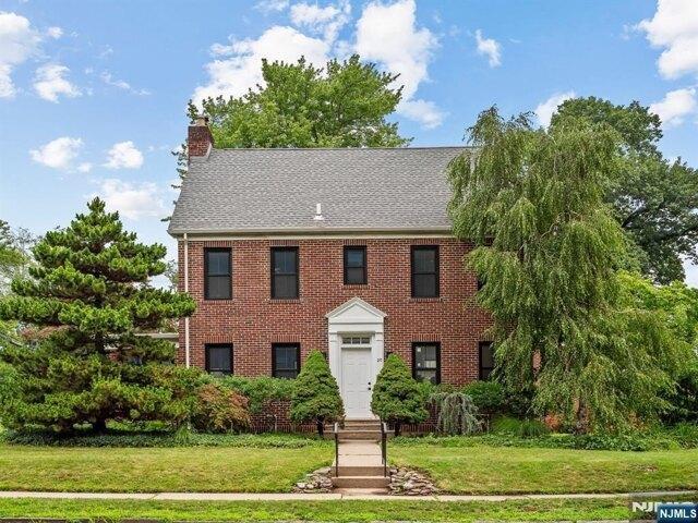 5 bedroom, Hackensack NJ 07601 105125168