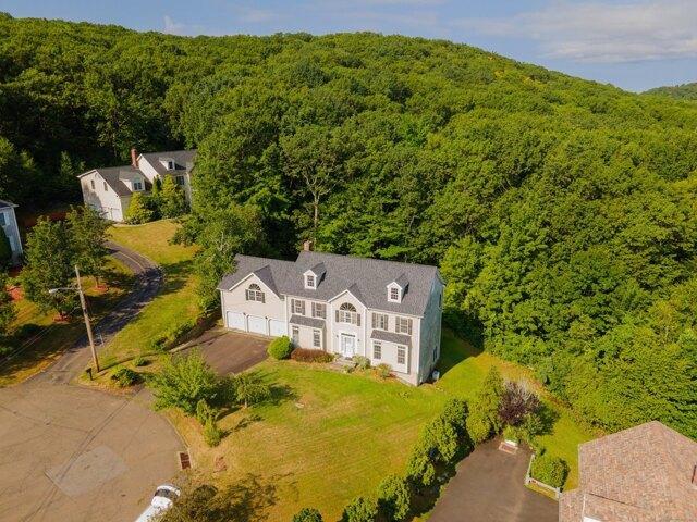 5 bedroom, Hamden CT 06518 102479674