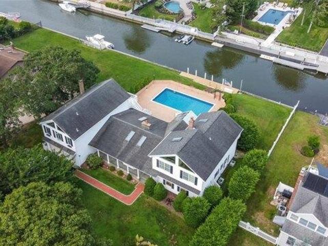 5 bedroom, Hampton Bays NY 11946 103603601