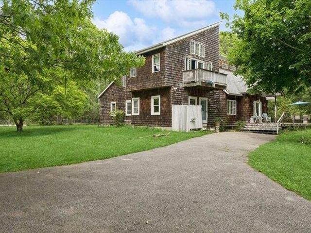 5 bedroom, Hampton Bays NY 11946 103627603