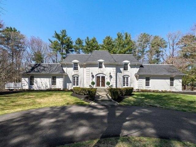 5 bedroom, Hanover MA 02339 104762374