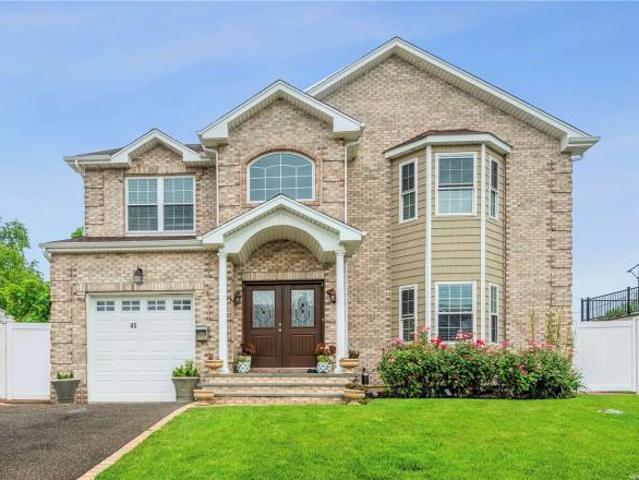 5 bedroom, Hicksville NY 11801 72692111