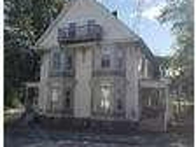 5 bedroom in Dover New Hampshire 03820