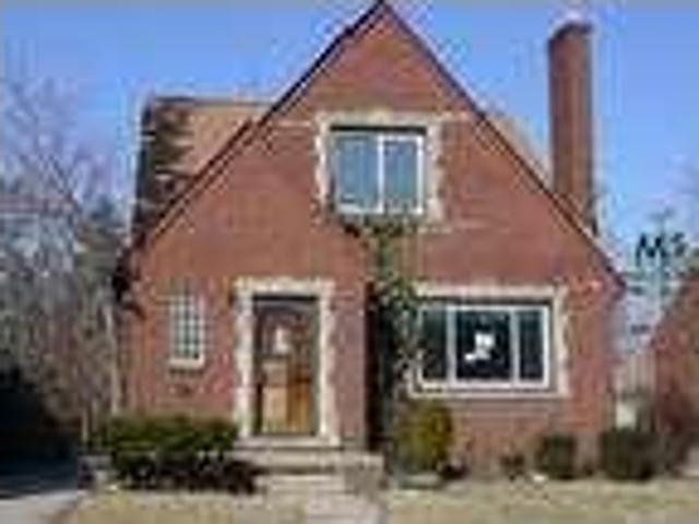 5 bedroom in Detroit Michigan 48205