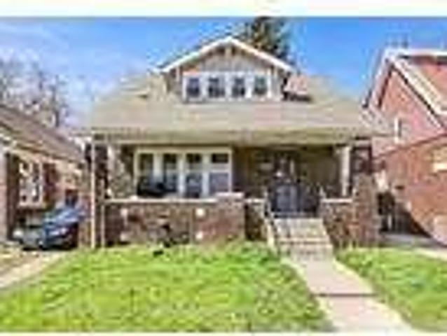 5 bedroom in Detroit Michigan 48213