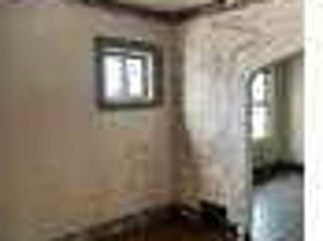 5 bedroom in Detroit Michigan 48221