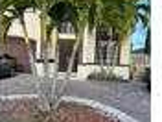 5 bedroom in Miami Florida 33187