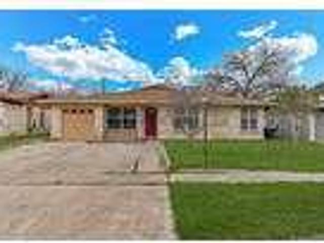 5 bedroom in San Antonio TX 78213