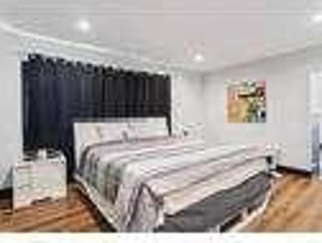 5 bedroom in San Bernardino CA 92405