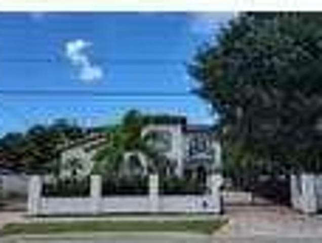 5 bedroom in Sarasota Florida 34239