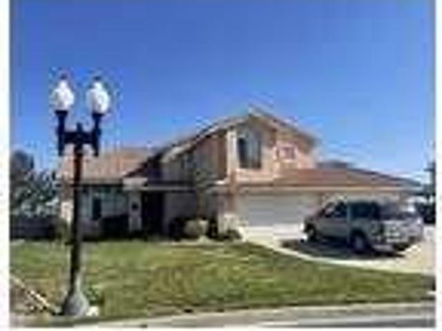 5 bedroom in Palmdale CA 93551