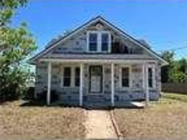 5 bedroom in Westlake LA 70669