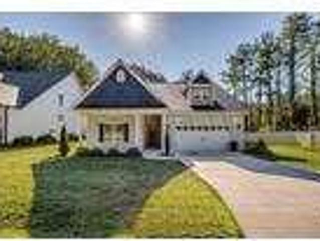 5 bedroom in Winston Salem North Carolina 27106