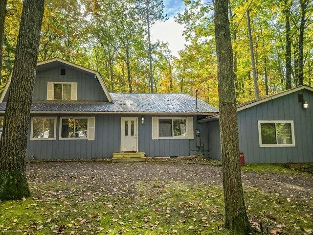 5 bedroom, Indian River MI 49749 LS96478481