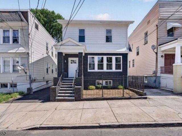 5 bedroom, Irvington NJ 07111 104808034