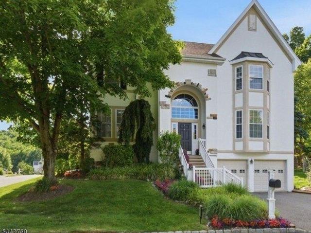 5 bedroom, Oakland NJ 07436 104851315