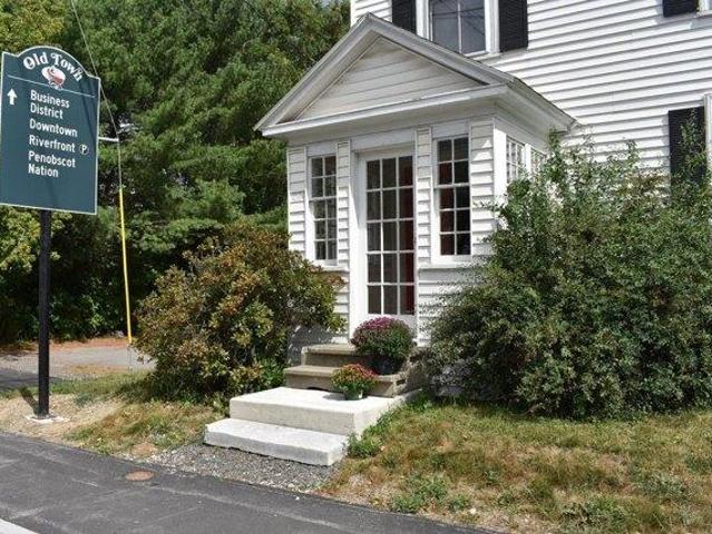 5 bedroom, Old Town ME 04468 104789125