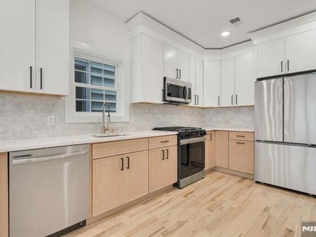 5 bedroom, Orange NJ 07050 LS102561708