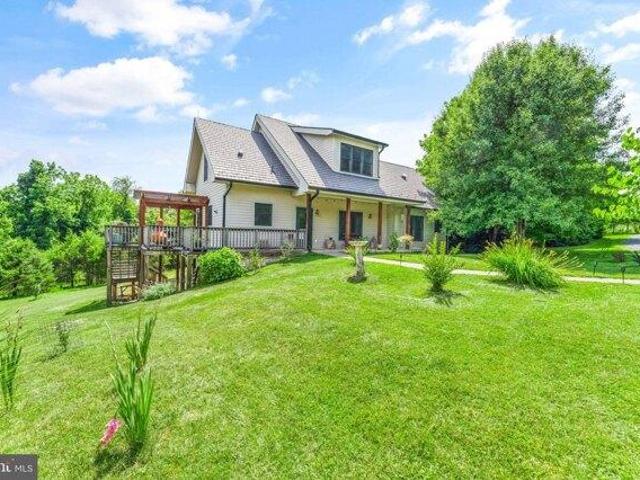 5 bedroom, Lovettsville VA 20180 88870383